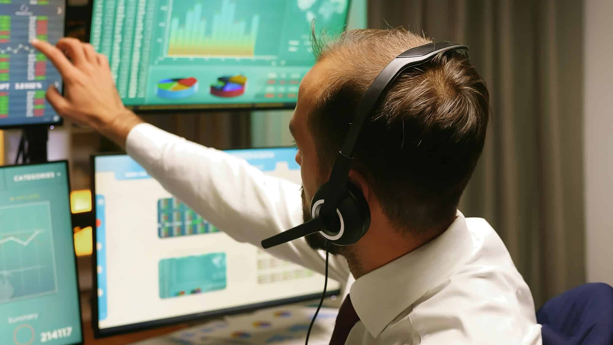 Limit Losses And Maximize Gains Amid Stock Market Crashes